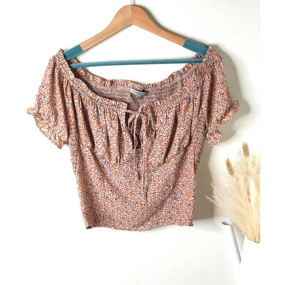 Papaya | Tops | Papaya Floral Smocked Puffed Sleeve Crop Top | Poshmark